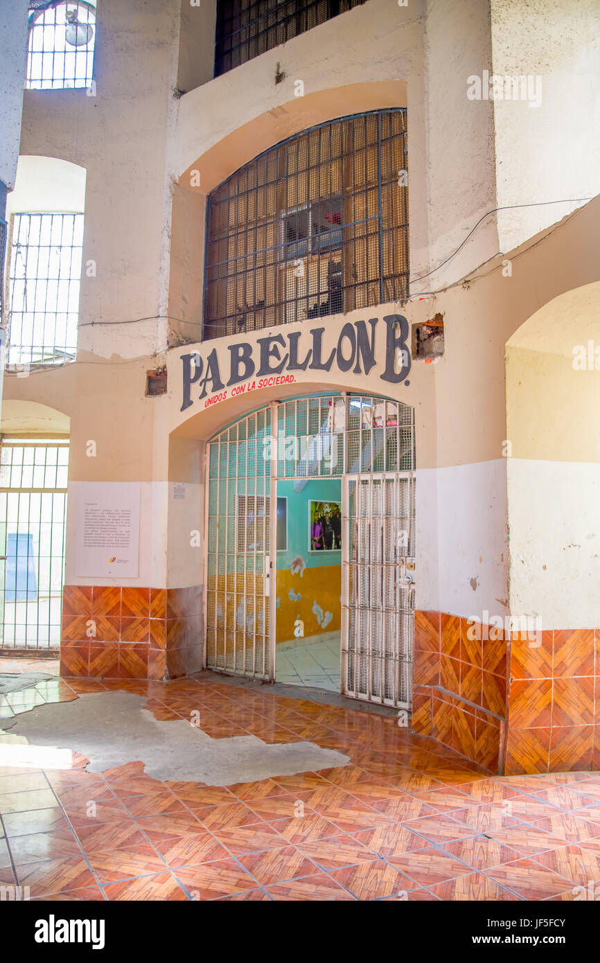 Deserted lockup hi-res stock photography and images - Alamy