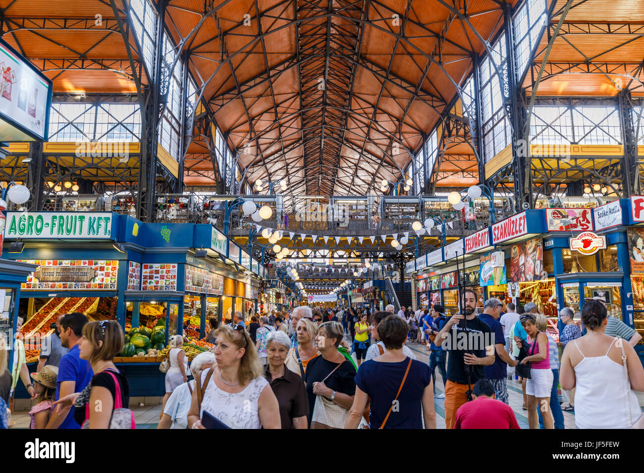 Area bustling activity construction hi-res stock photography and images ...