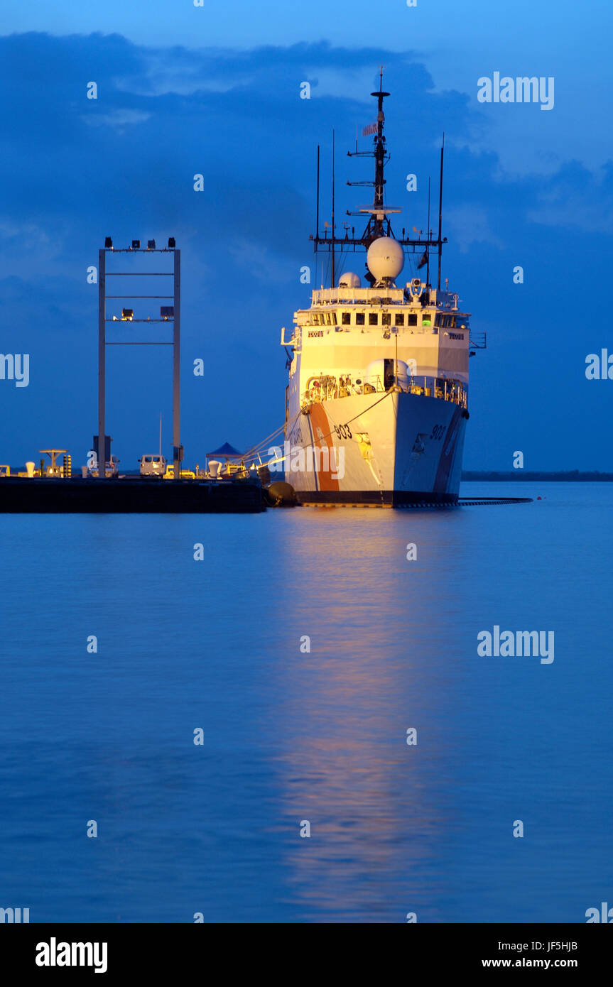 U s coast guard released hi-res stock photography and images - Alamy