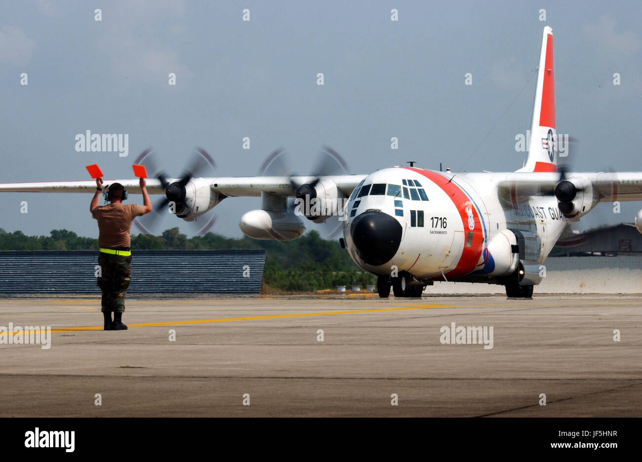Indian ocean tsunami aid hi-res stock photography and images - Alamy