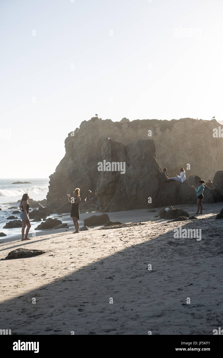 Couples on the beach in malibu hi-res stock photography and images - Alamy