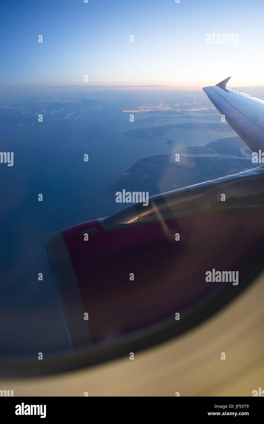 Jet upper atmosphere hi-res stock photography and images - Alamy