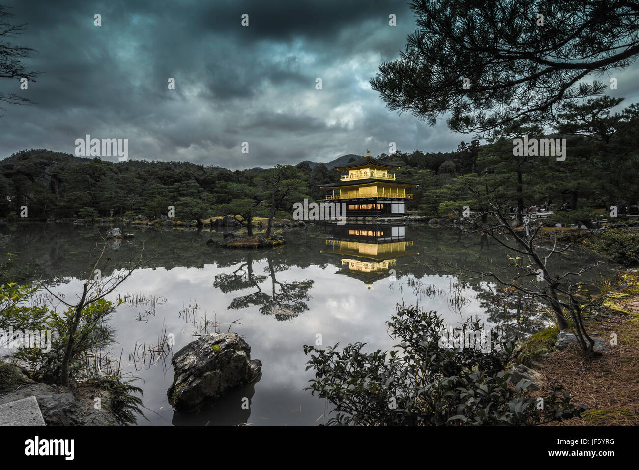 Kinka ku hi-res stock photography and images - Alamy