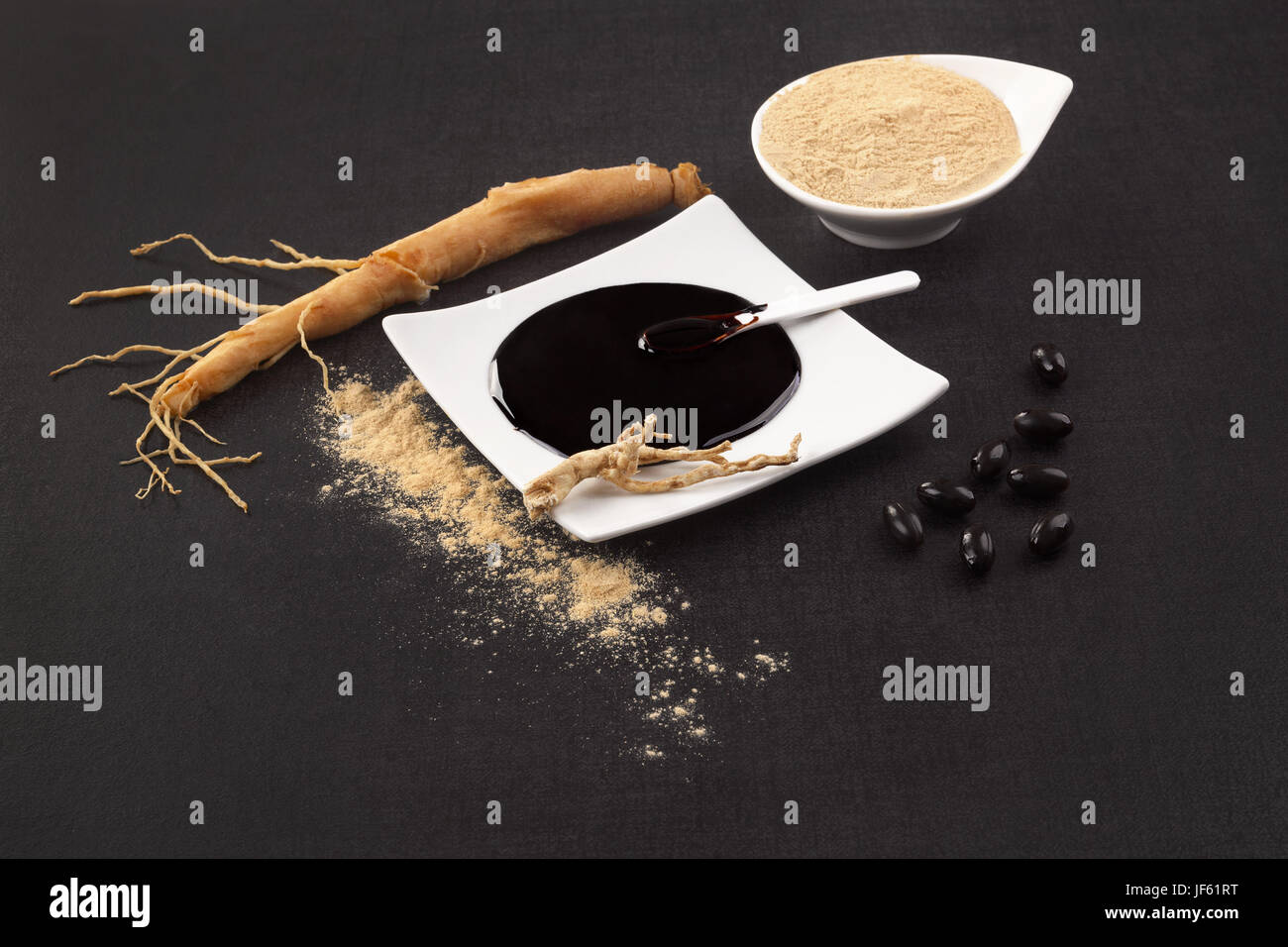 Healthy Ginseng supplements. Fresh root, pills, extract and powder on ...