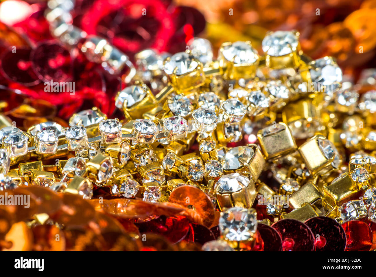 Gemstones treasure chest hi-res stock photography and images - Alamy