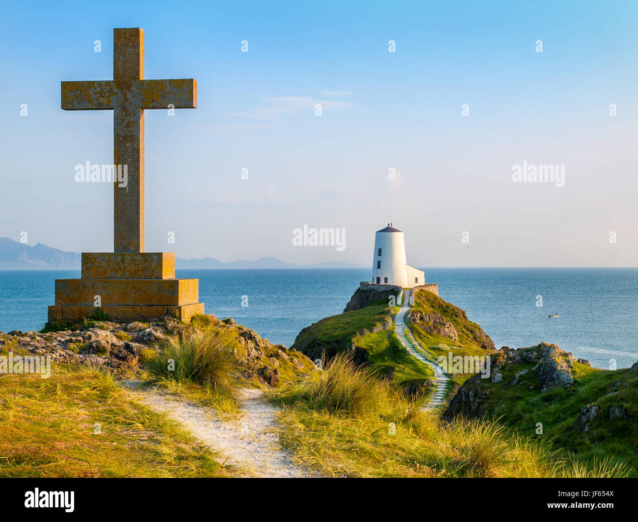 Ynys llanddwyn hi-res stock photography and images - Alamy