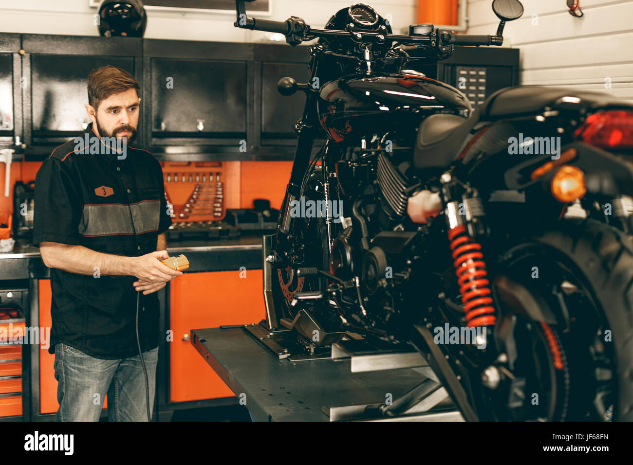 Moto repair hi-res stock photography and images - Alamy