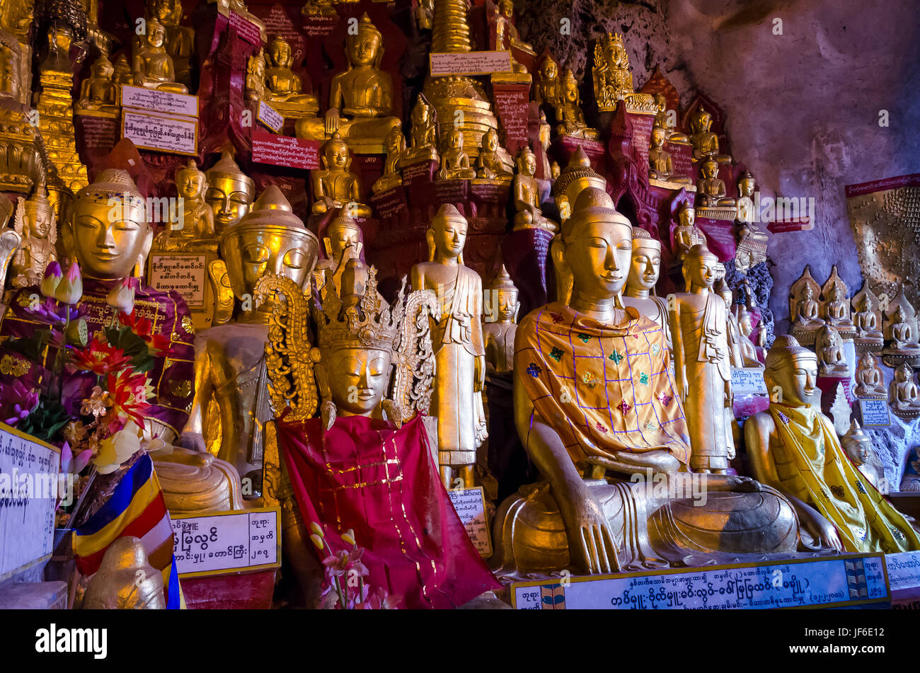 Buddha statues, images, Pindaya Caves, Myanmar Stock Photo - Alamy