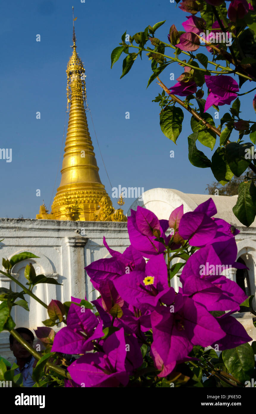 Taunggyi temple myanmar hi-res stock photography and images - Alamy