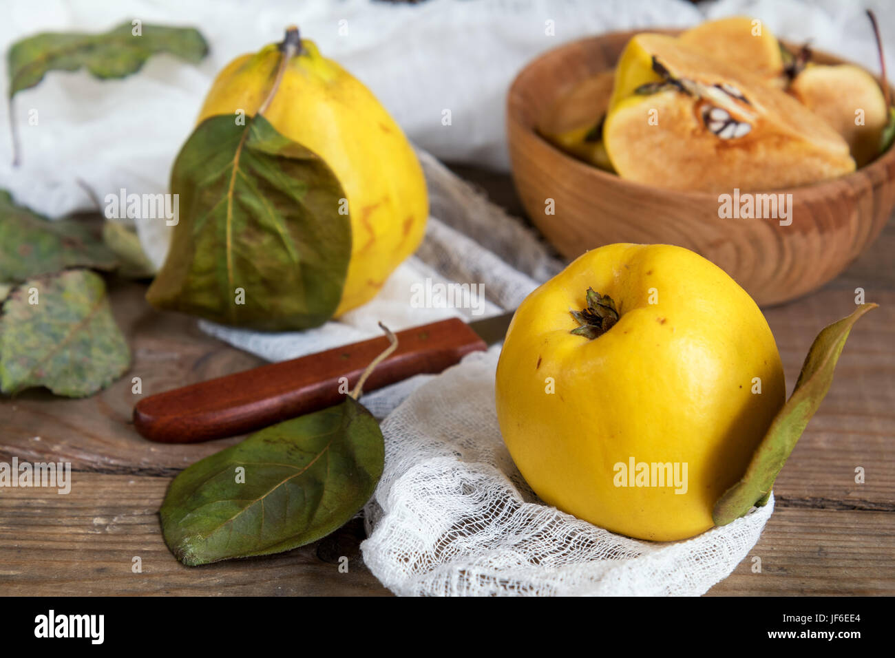Quince table hi-res stock photography and images - Alamy