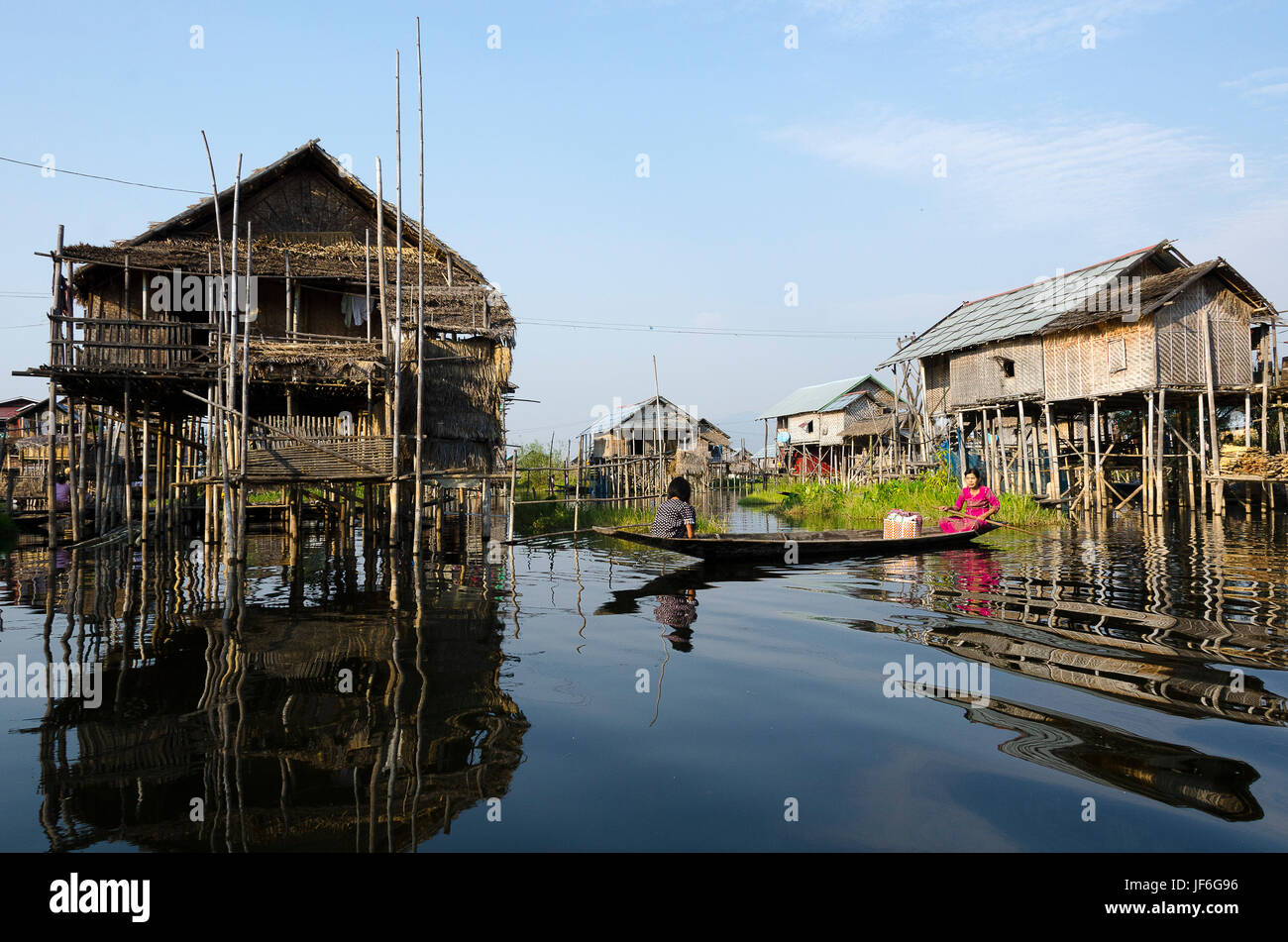 Myanmar house burma village hi-res stock photography and images - Alamy
