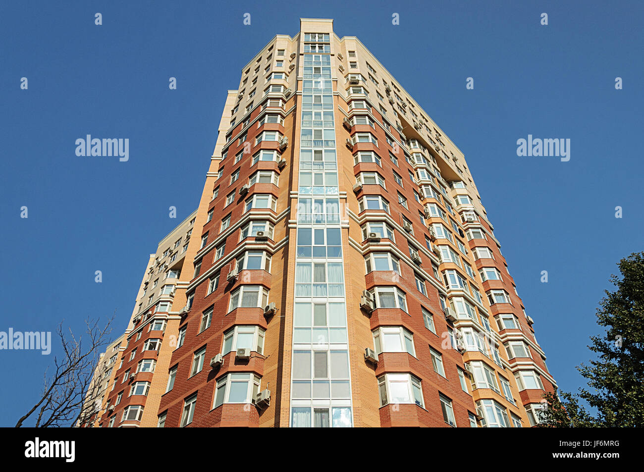 Modern high-rise residential building Stock Photo - Alamy