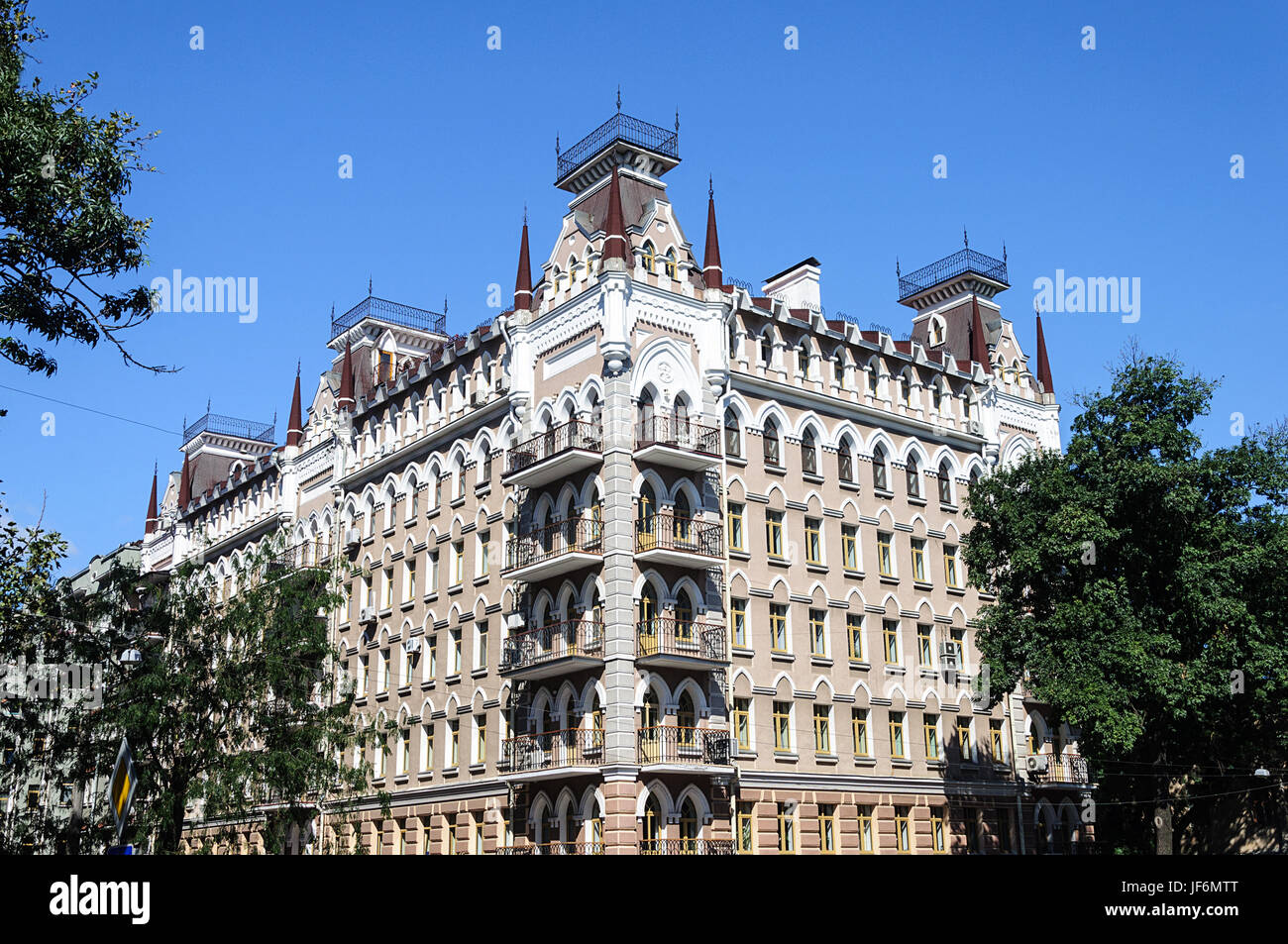 Facade beautiful residential building hi-res stock photography and ...