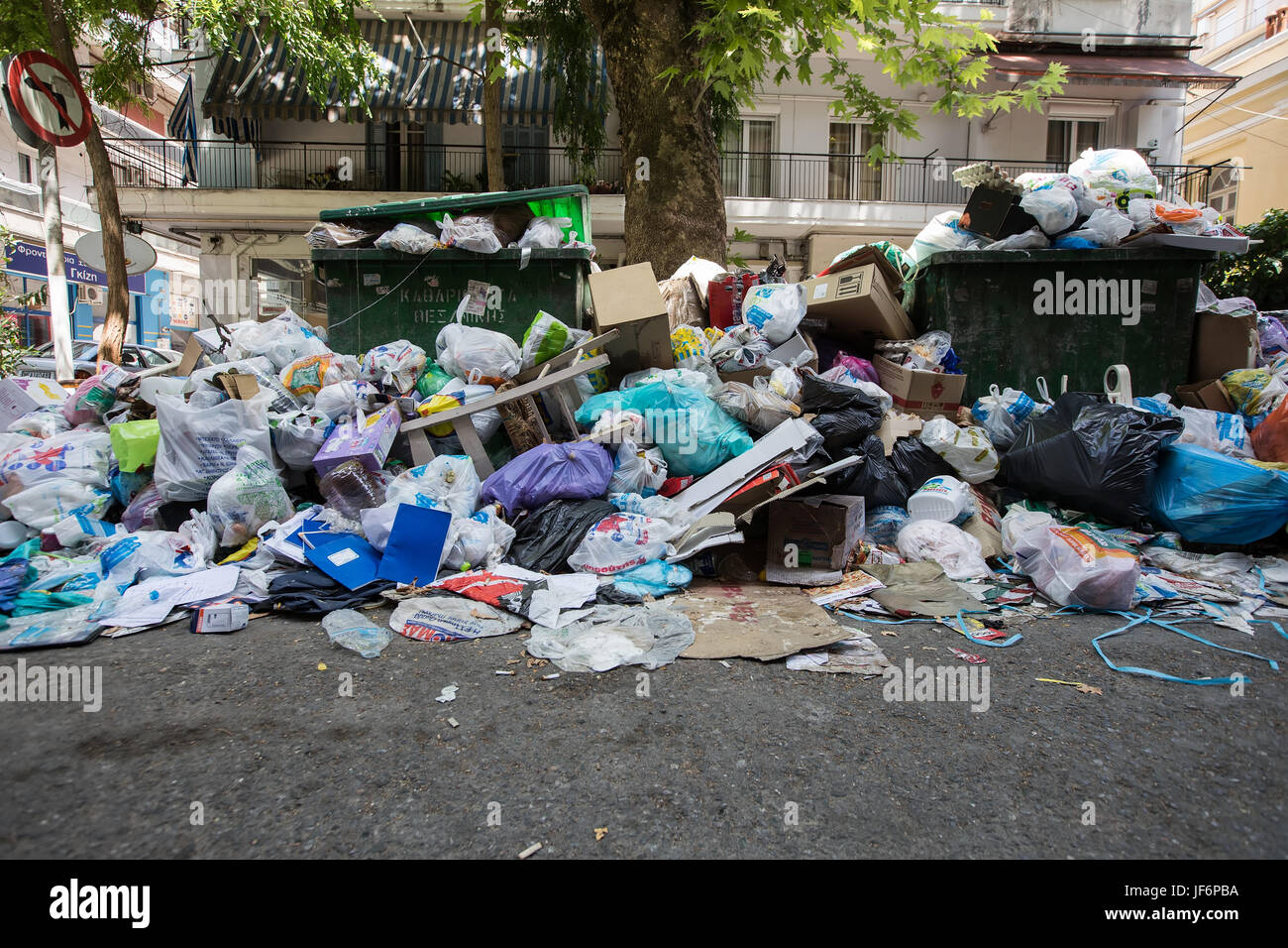 Thessaloniki garbage hi-res stock photography and images - Alamy
