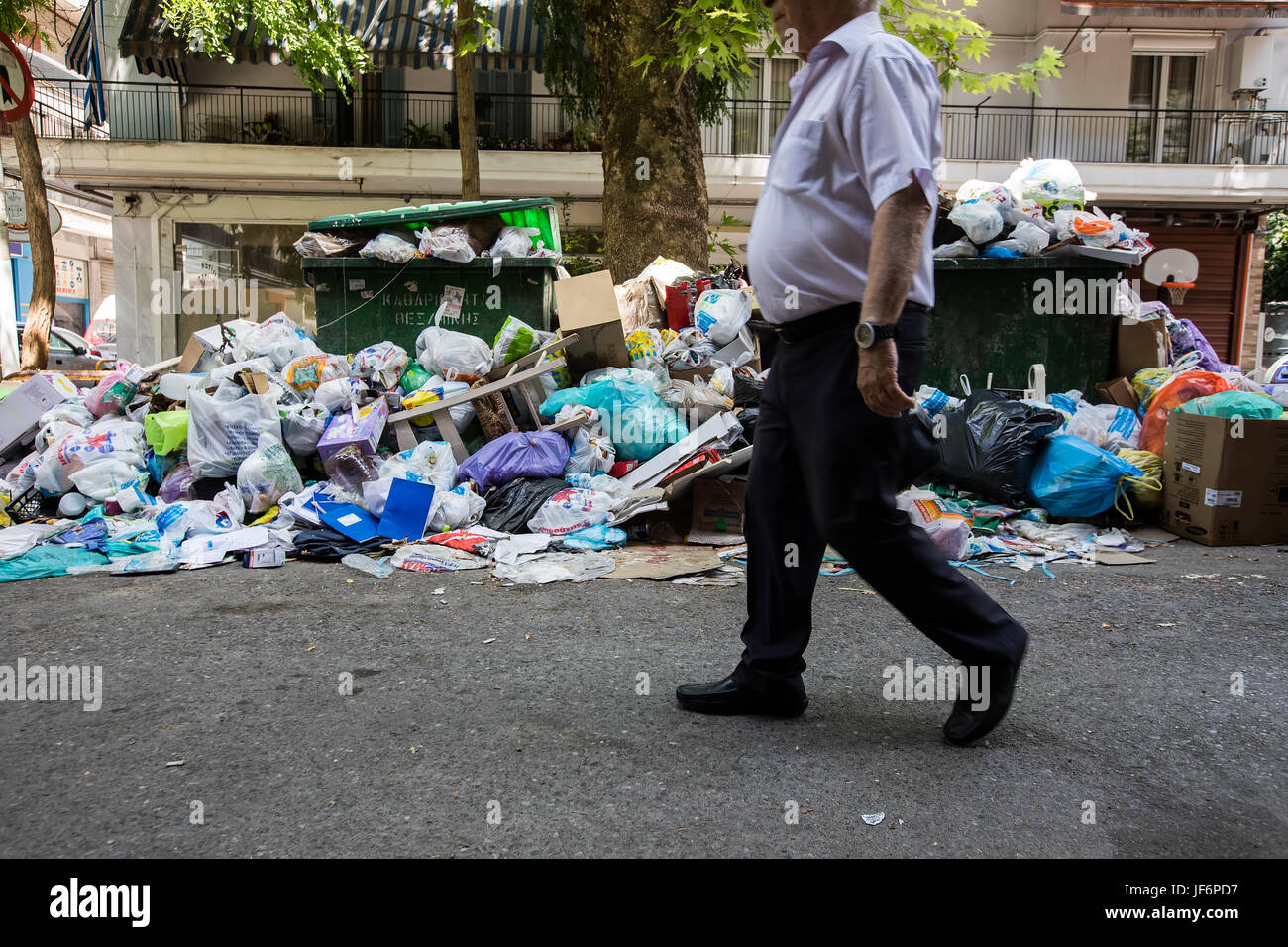 Thessaloniki garbage hi-res stock photography and images - Alamy
