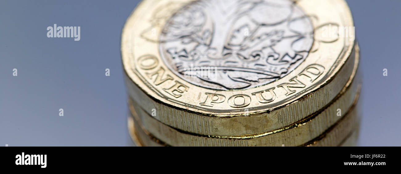 New One Pound Coin - 2017 Stock Photo - Alamy