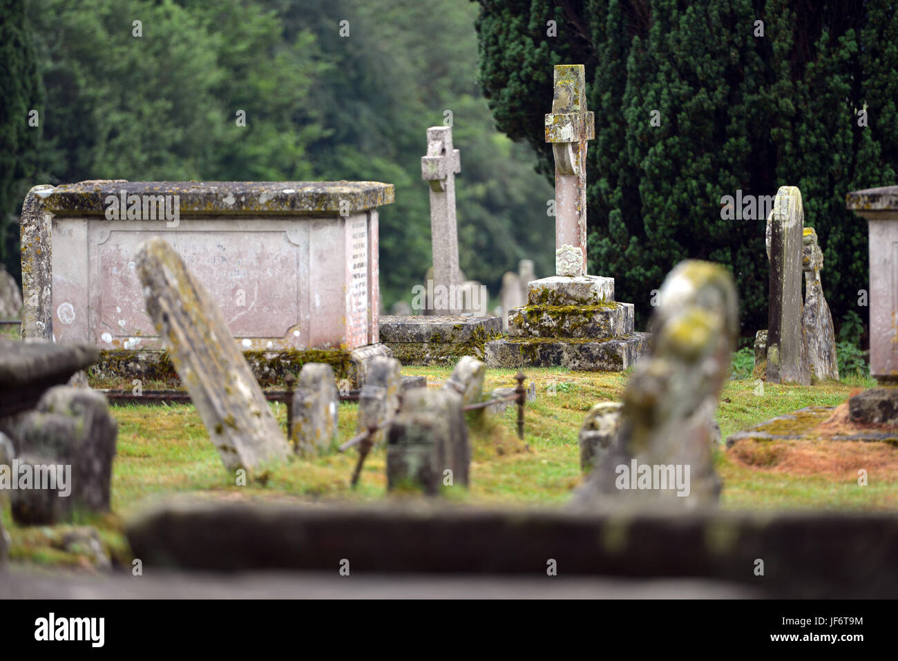 Ancient headstones hi-res stock photography and images - Alamy