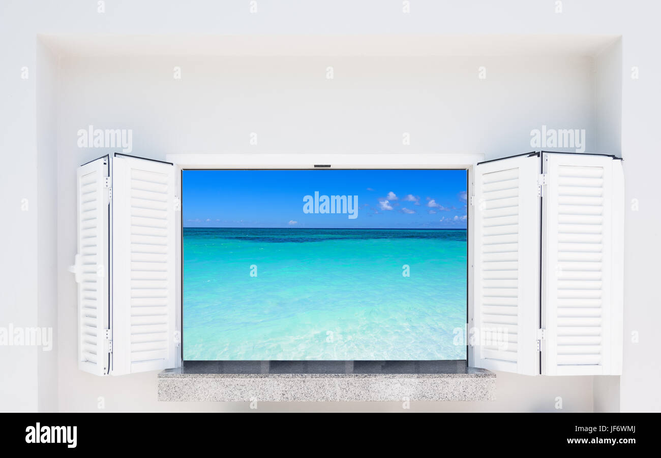 Open room overlooking hi-res stock photography and images - Alamy