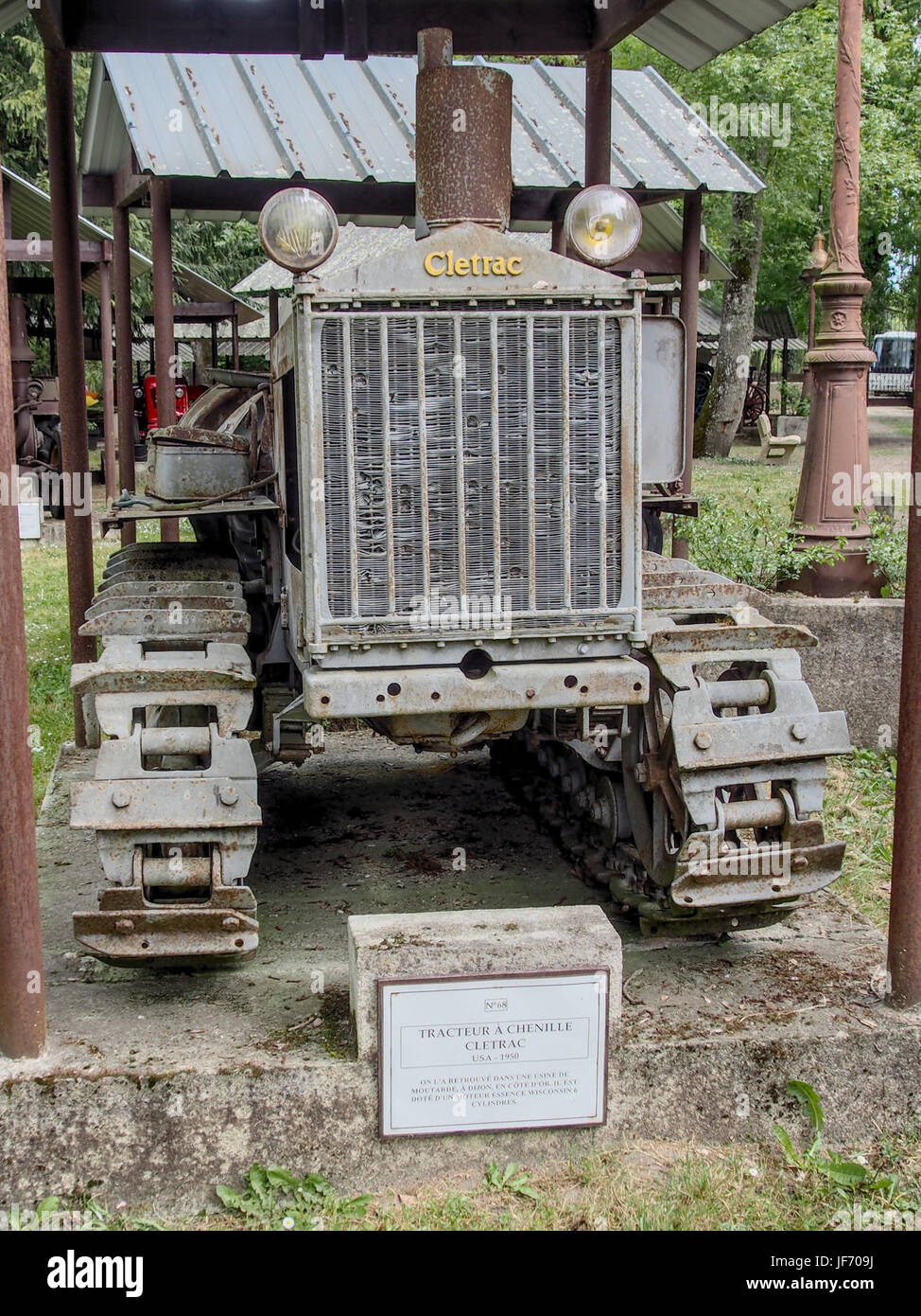 Cletrac hi-res stock photography and images - Alamy