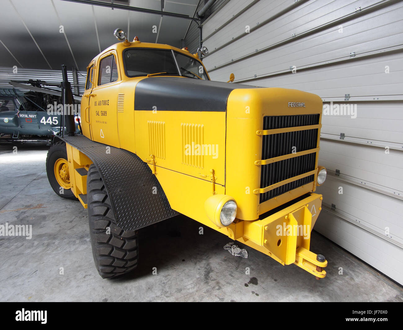 Federal US Air force 54L 5689 aircraft tracktor pic1 Stock Photo - Alamy