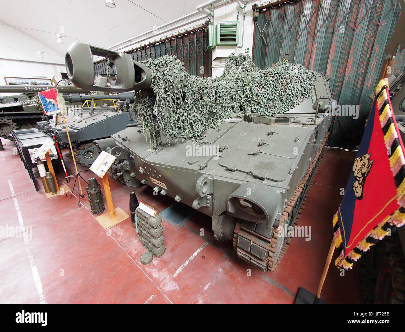 M109 155mm SP Howitzer Stock Photo - Alamy