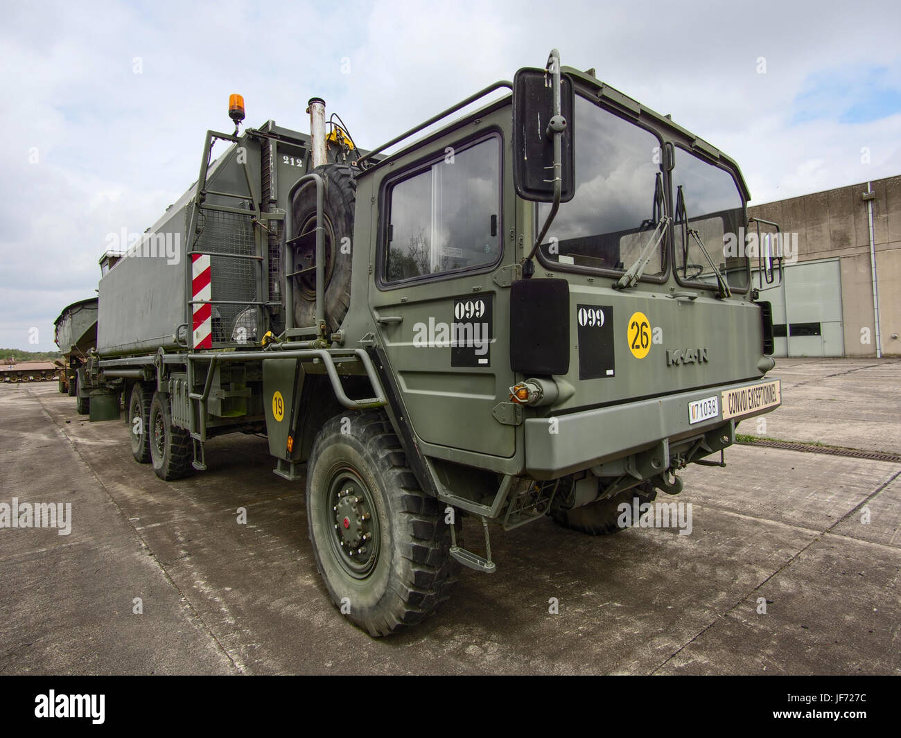 Rheinmetall man military vehicles rmmv hi-res stock photography and ...