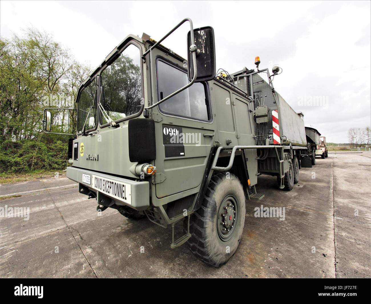 Rheinmetall MAN Military Vehicles GmbH (RMMV) trailer with boat, used ...