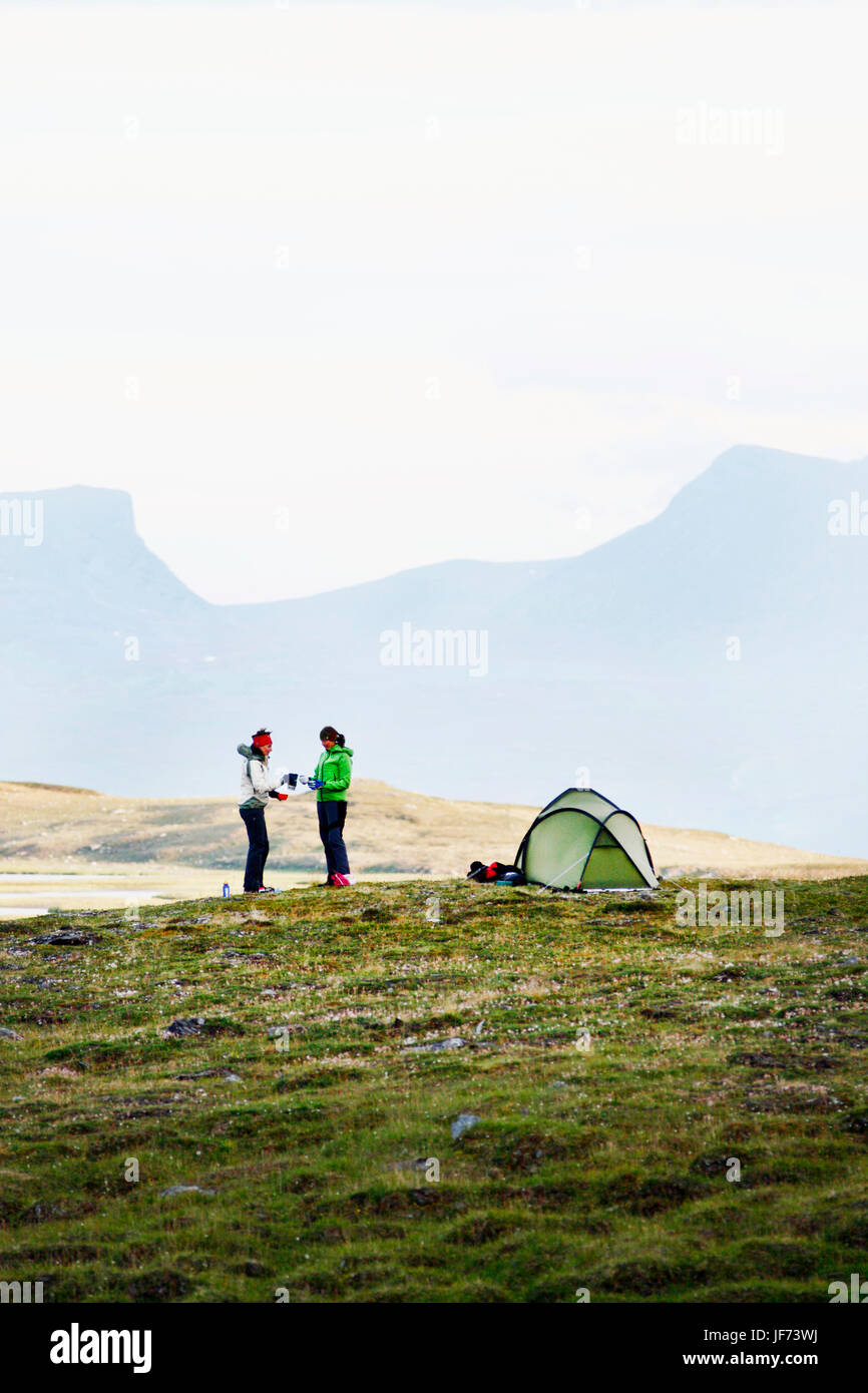 Female campers hi-res stock photography and images - Alamy