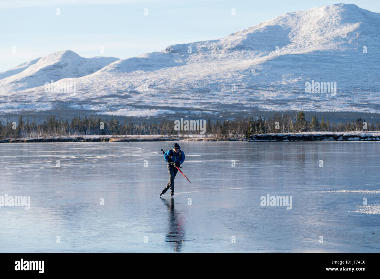 Moving on ice hi-res stock photography and images - Alamy