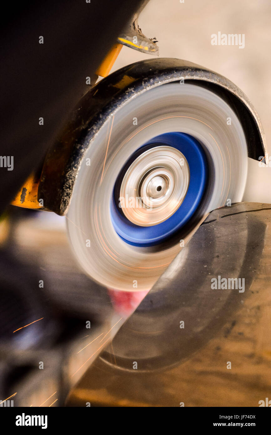 Angle grinder car hi-res stock photography and images - Alamy