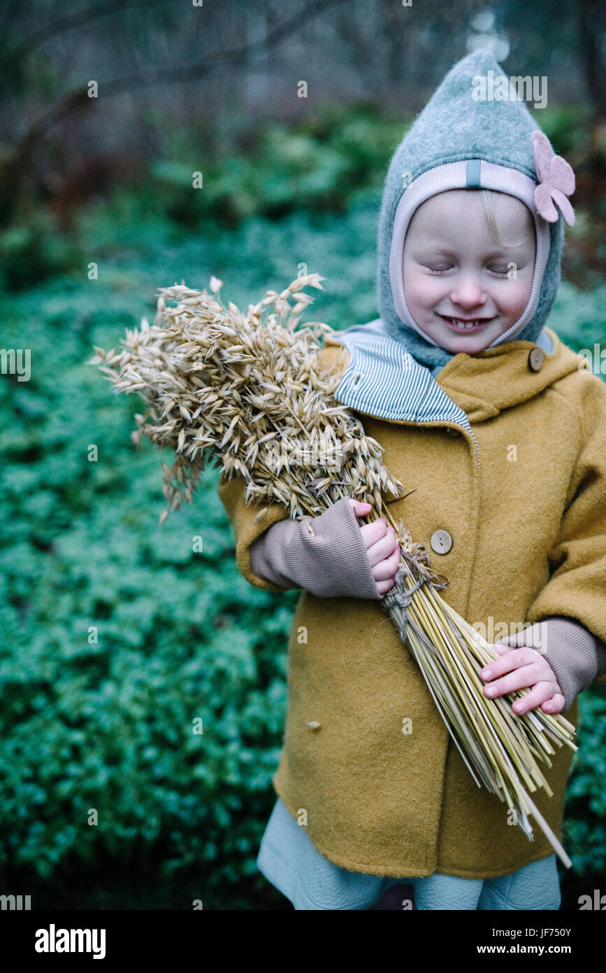 Sheaf of oats hi-res stock photography and images - Alamy