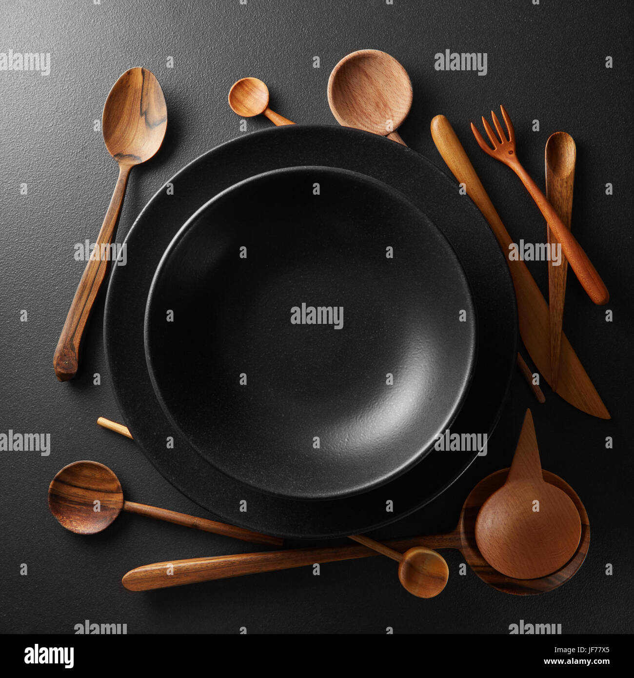 Table with plates and cutlery hi-res stock photography and images - Alamy