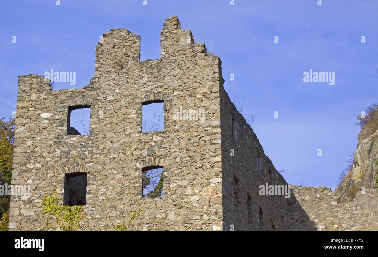Outdoor ruin medieval castle hi-res stock photography and images - Alamy