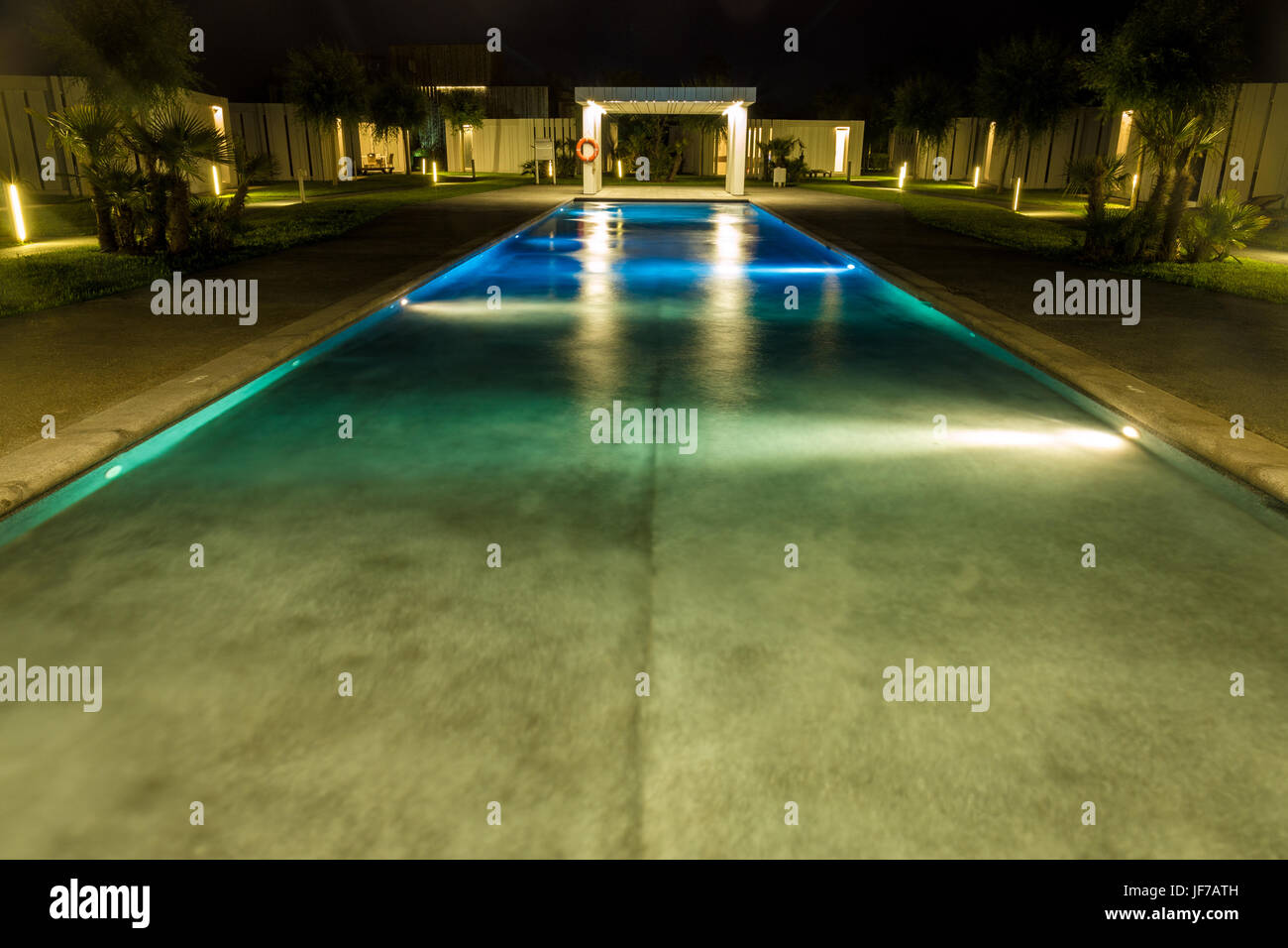 Luxurious swimming pool in tropical resort Stock Photo - Alamy