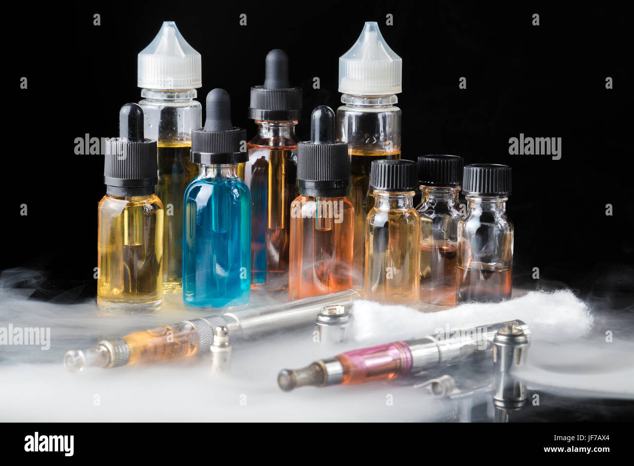 Vaping equipment hi-res stock photography and images - Alamy