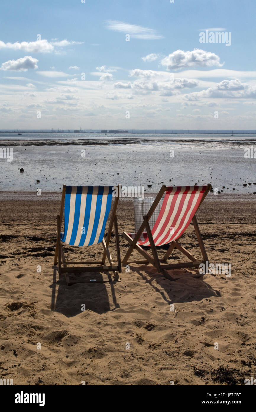 Colourful deckchairs on Three Shells Beach, Southend-on-Sea, Essex ...