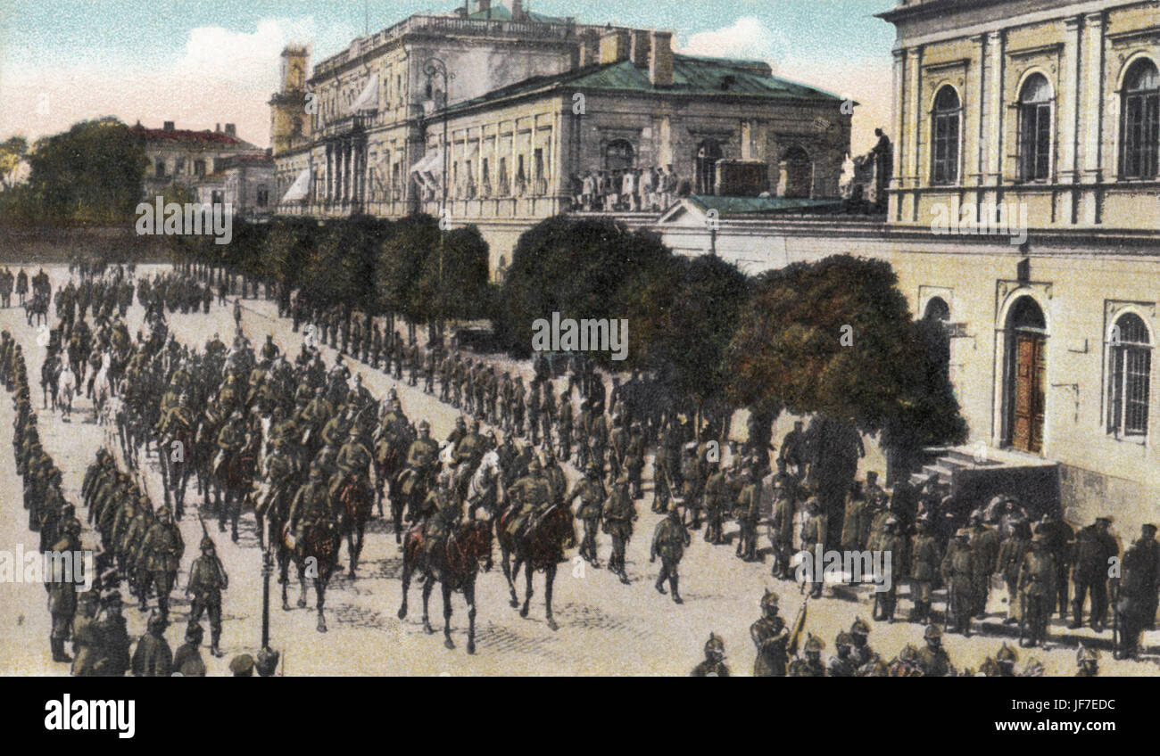 German army marching into Warsaw, World War I Stock Photo - Alamy