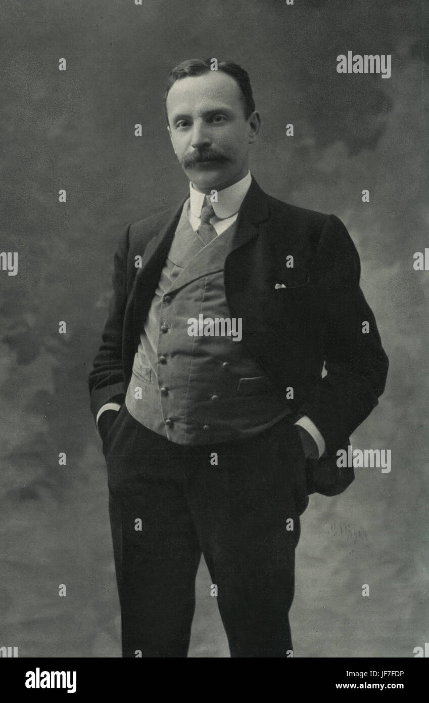 Early 1900s playwright hi-res stock photography and images - Alamy