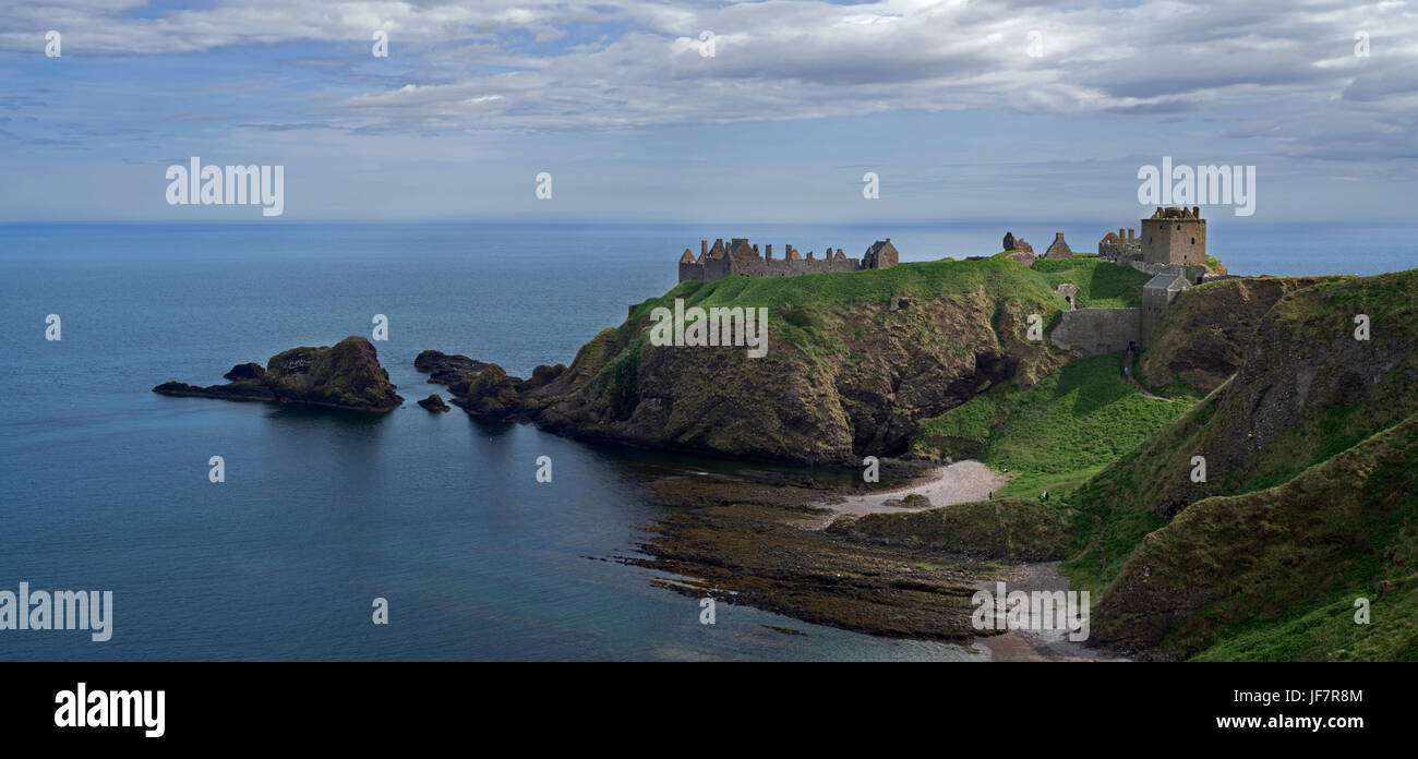 Dunnottar castle hi-res stock photography and images - Alamy