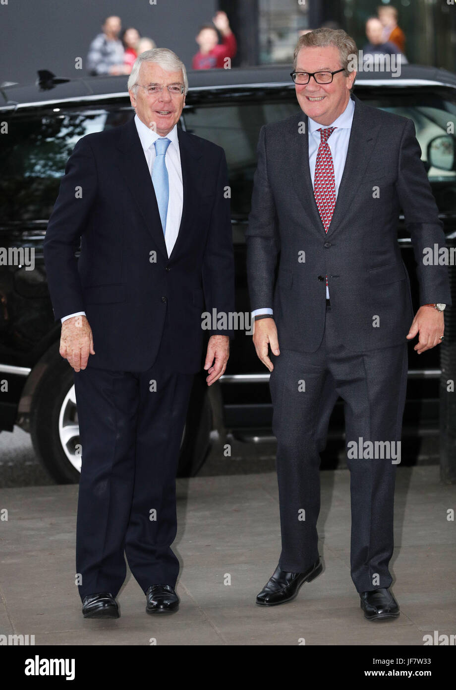 Australian high commissioner alexander downer hi-res stock photography ...