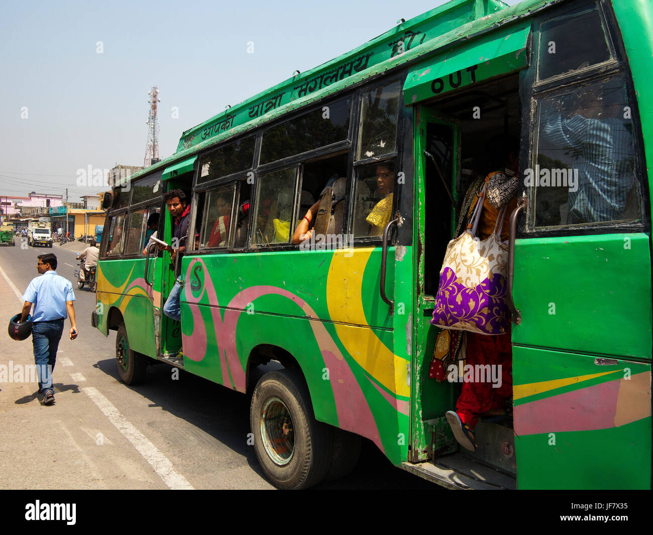 Busy Bus at Kaladunghi, Uttarakhand, India Stock Photo - Alamy