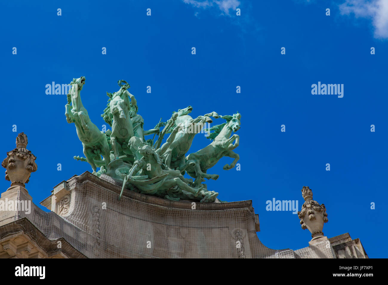 Quadriga statue at Grand Palais in Paris, France Stock Photo - Alamy