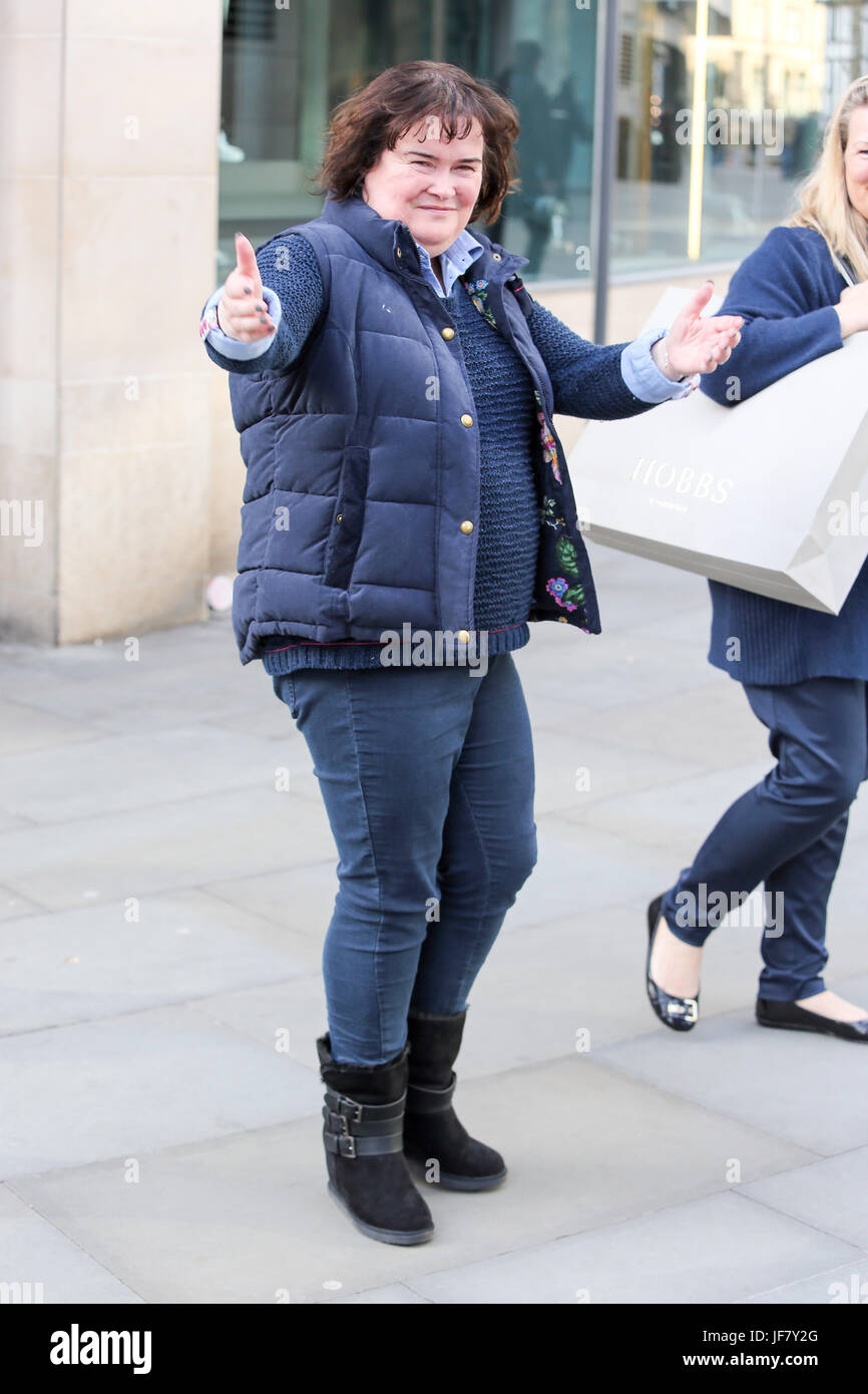Susan Boyle seen shopping in Manchester the day before her gig at ...