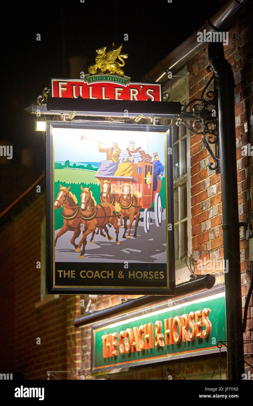 Coach and horses pub sign hi-res stock photography and images - Alamy