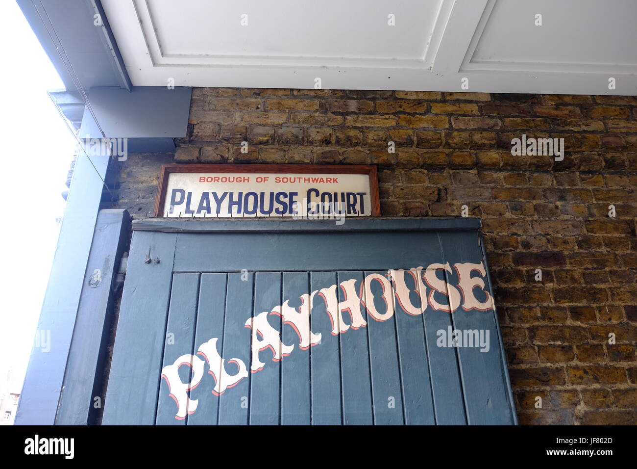 Southwark playhouse london hi-res stock photography and images - Alamy