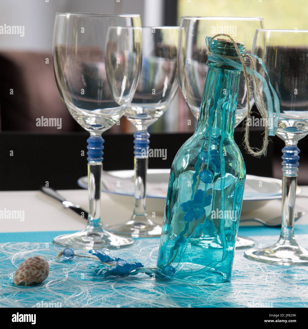 Blue table arrangement Stock Photo - Alamy