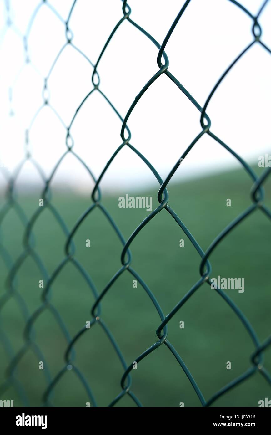 Wire mesh fence hi-res stock photography and images - Alamy