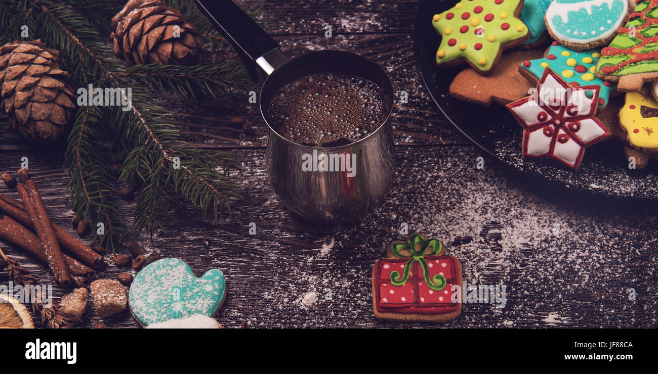 Gingerbreads and coffee Stock Photo - Alamy