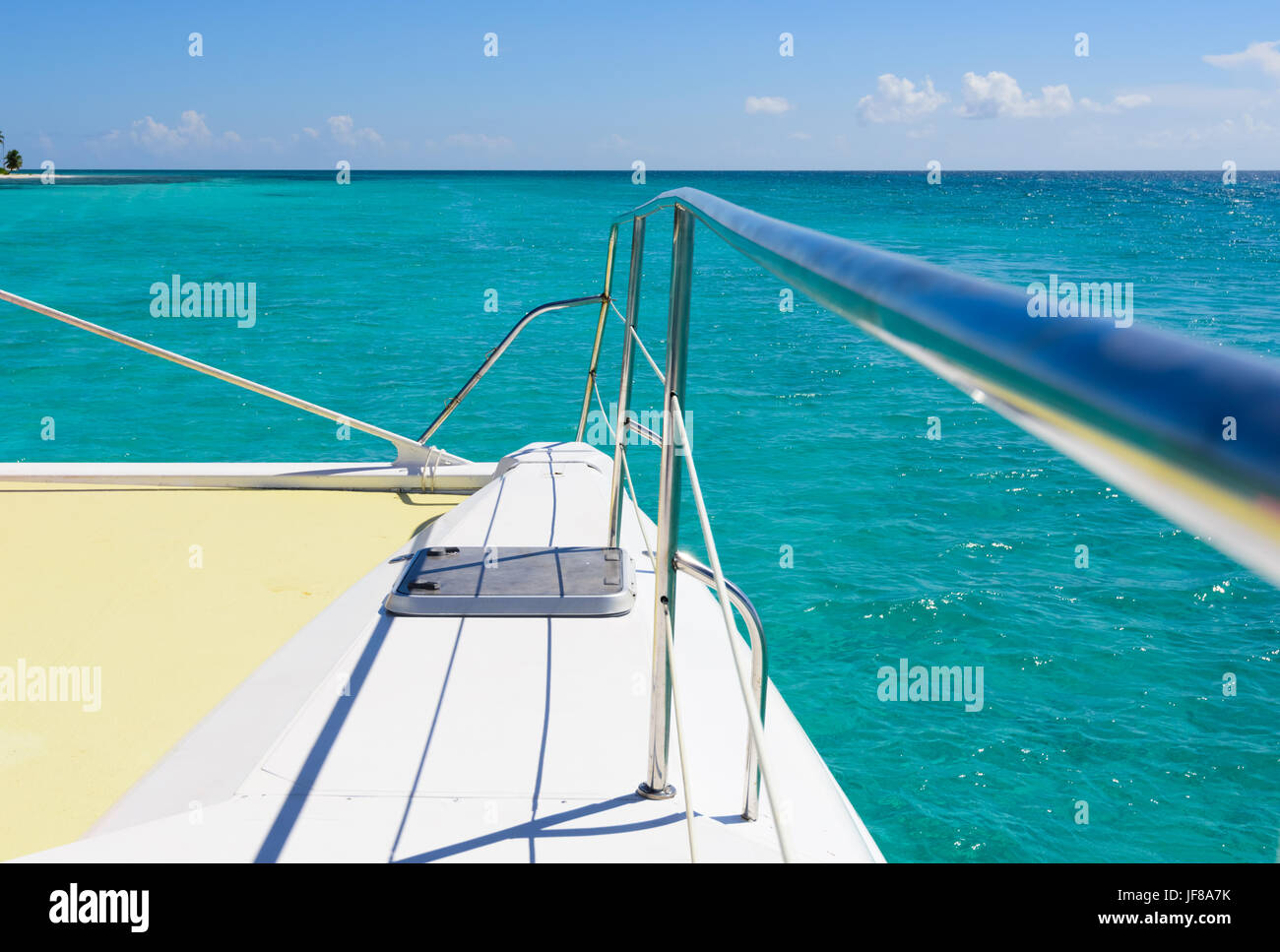 yacht side view Stock Photo - Alamy