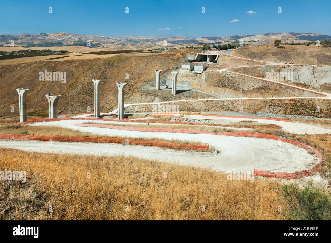 Incomplete bridge structure hi-res stock photography and images - Alamy